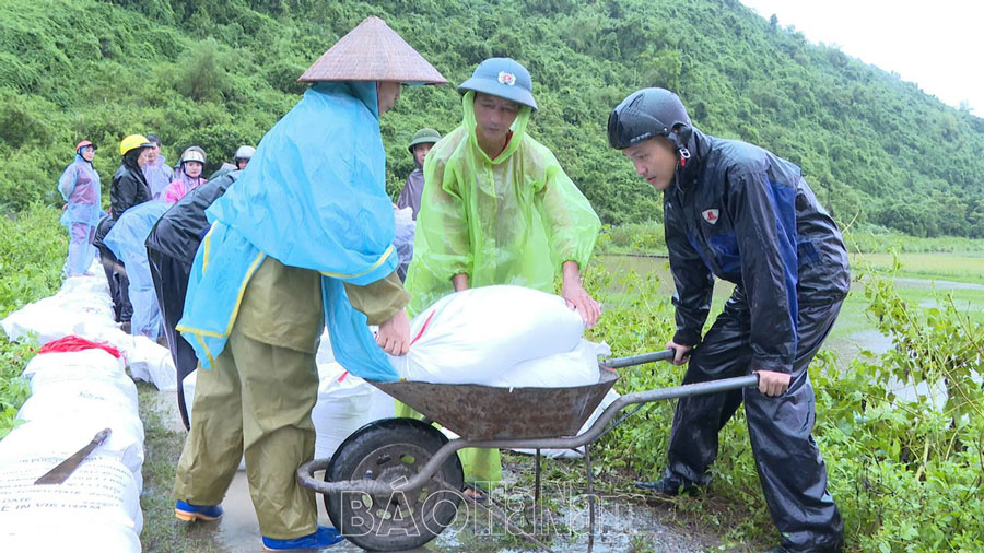 Kim Bảng di dời 157 hộ dân có nguy cơ cao bị ảnh hưởng bởi mưa lũ đến ...